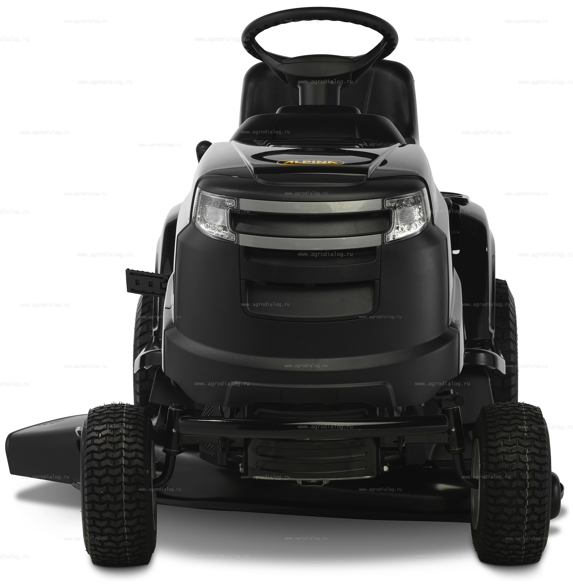 Садовый трактор Alpina AT3 98 A – купить по цене 215 000 ₽ с доставкой ...